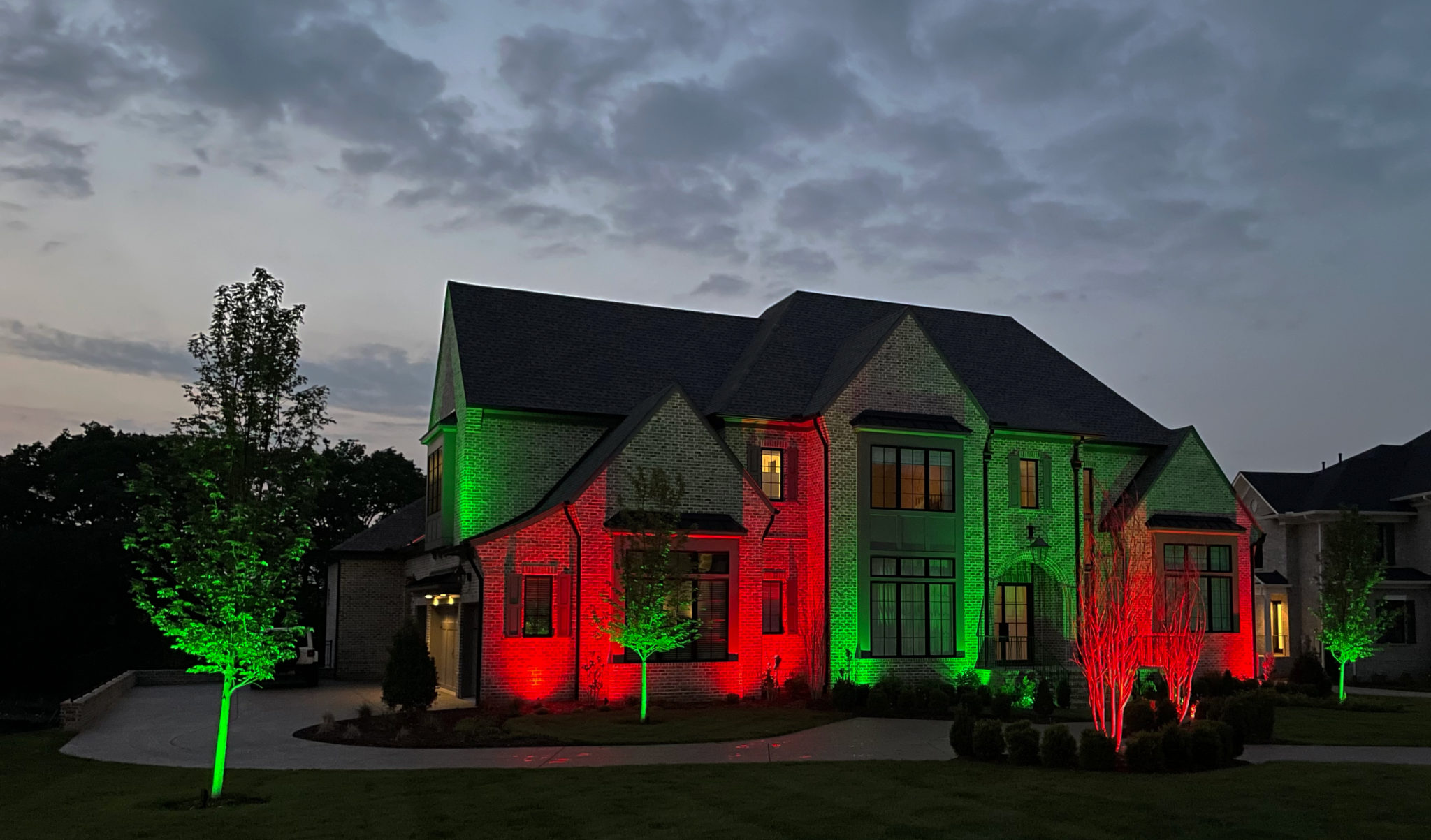 Smart Controlled Full Color Architectural Systems | Light TN